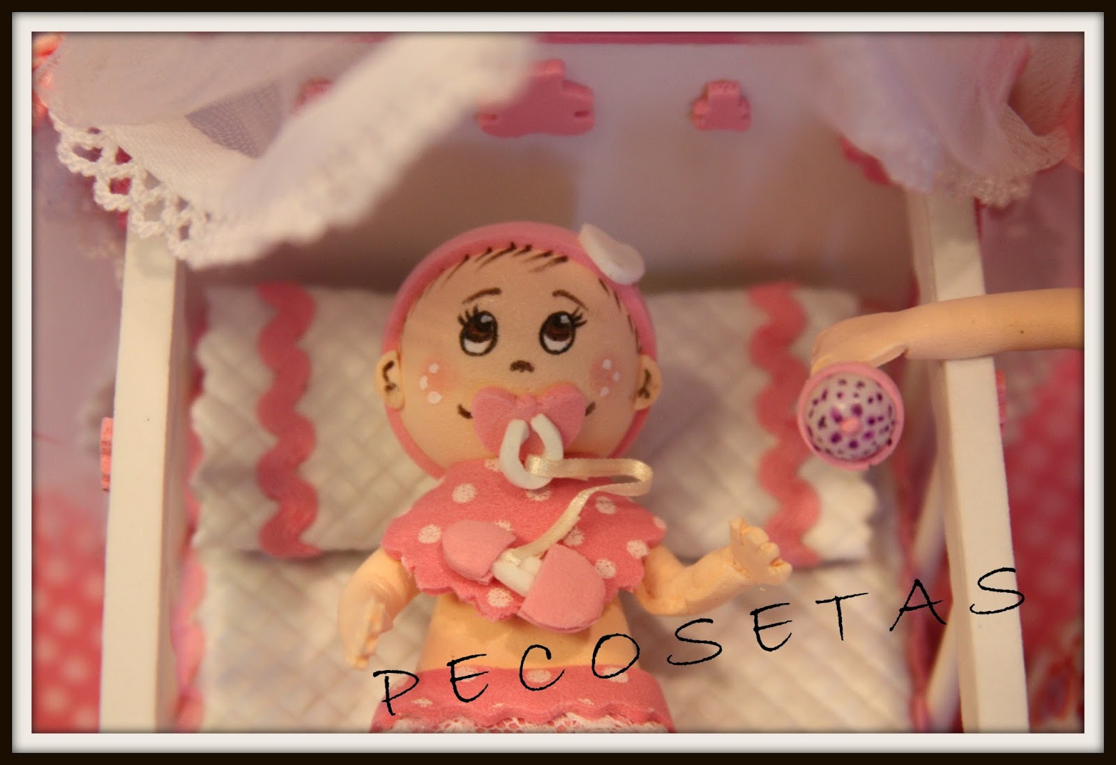 Fofucha bebé en cuna - Imagui