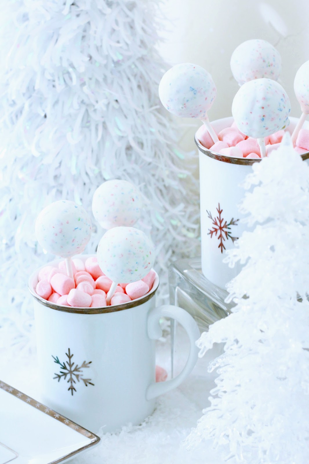 Worth Pinning Winter Wonderland Dessert Party worth-pinning-winter-wonderland-dessert-party