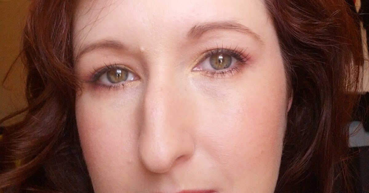 Adorable Napalm Stormy Weather Hurricane Inspired Makeup Look adorable-napalm-stormy-weather-hurricane-inspired-makeup-look