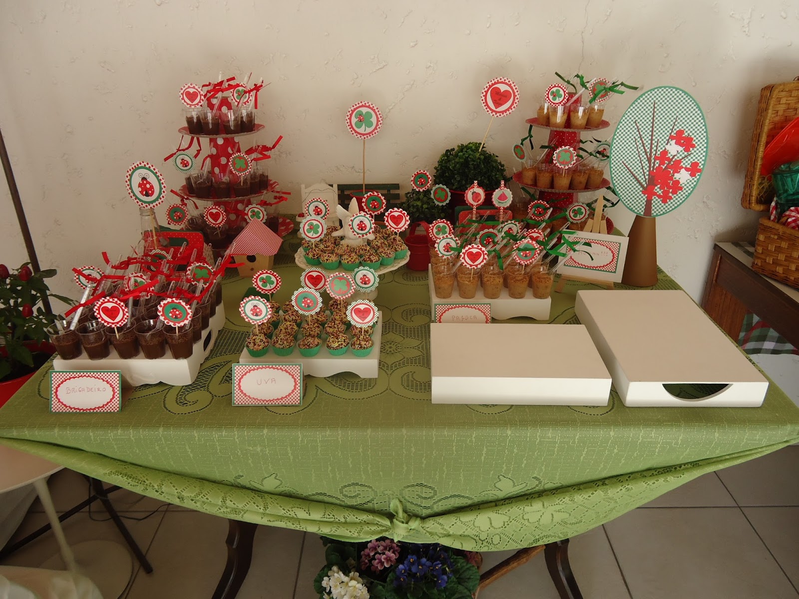 Bandeja De Doces De PapelãO IK16 - Ivango Bandeja De Doces De PapelãO IK16 - Ivango