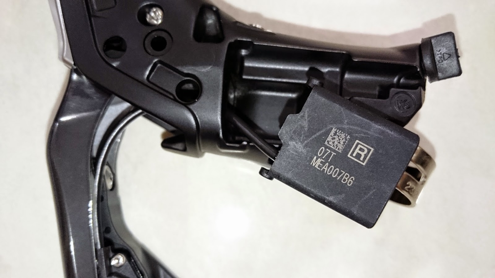 Hands On Bike: Introduction to Shimano Road Hydraulic Brakes + Shifters: ST-R785 & ST-RS685