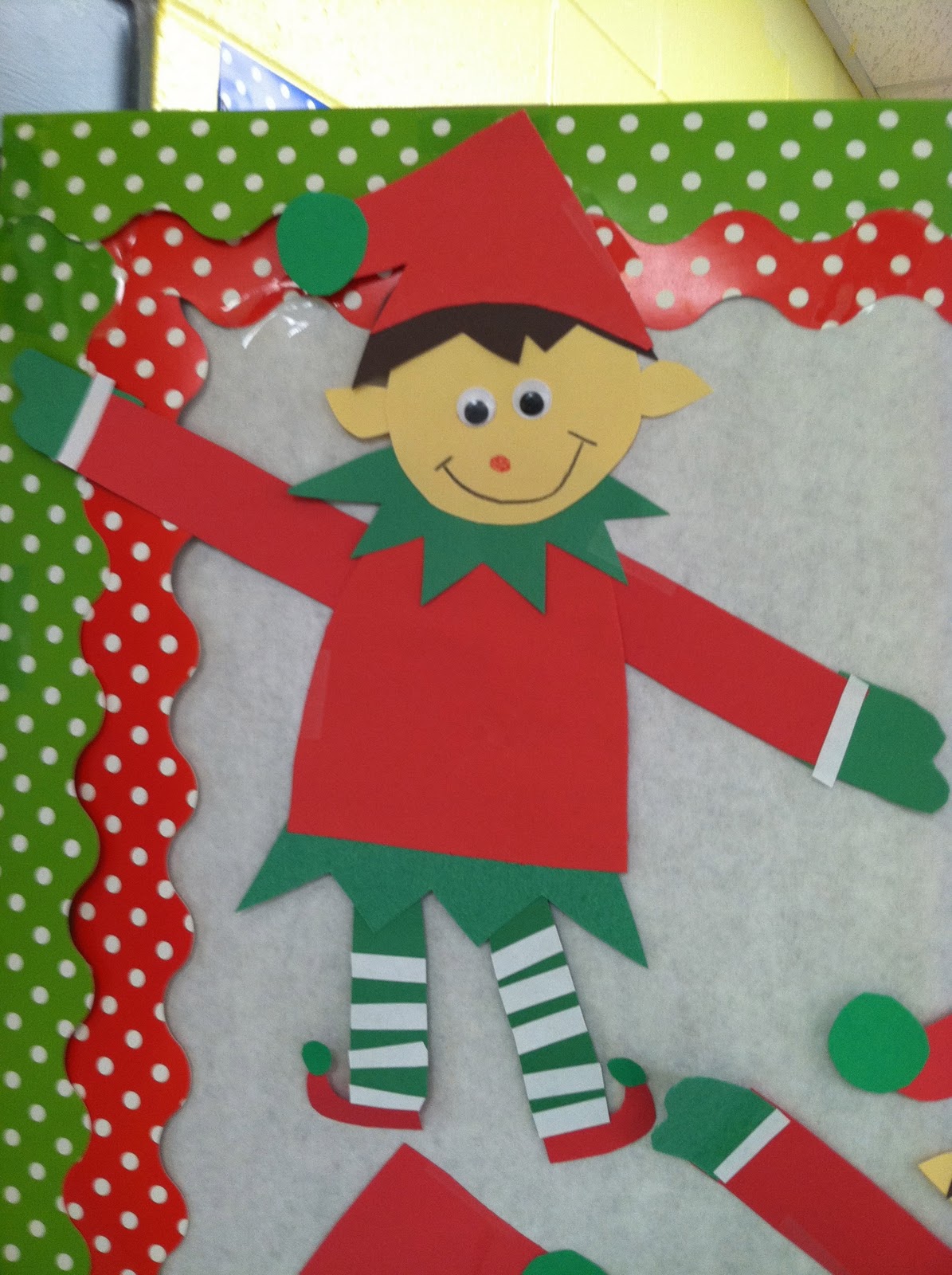 Life In First Grade Elf Craft Freebie life-in-first-grade-elf-craft-freebie