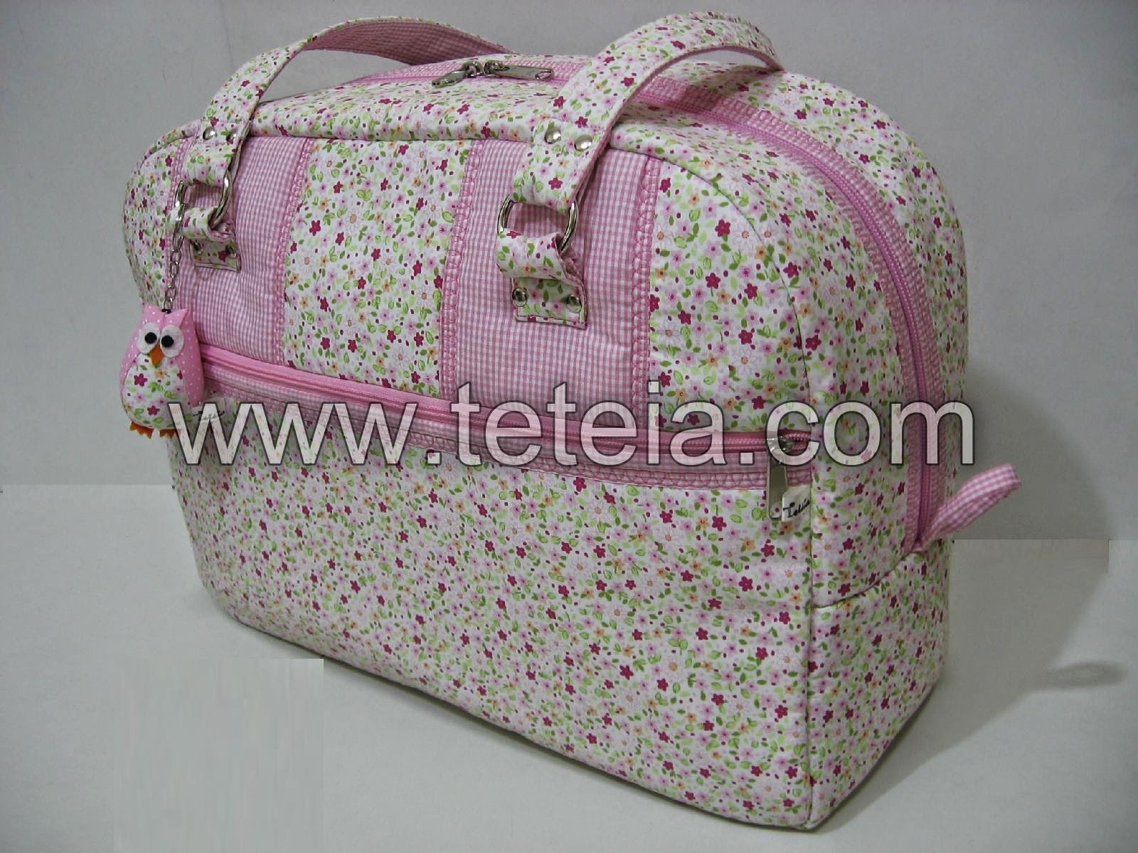 Tetéia Patchwork: Maleta de viagem/maternidade_floralzinho/rosa - cód 46