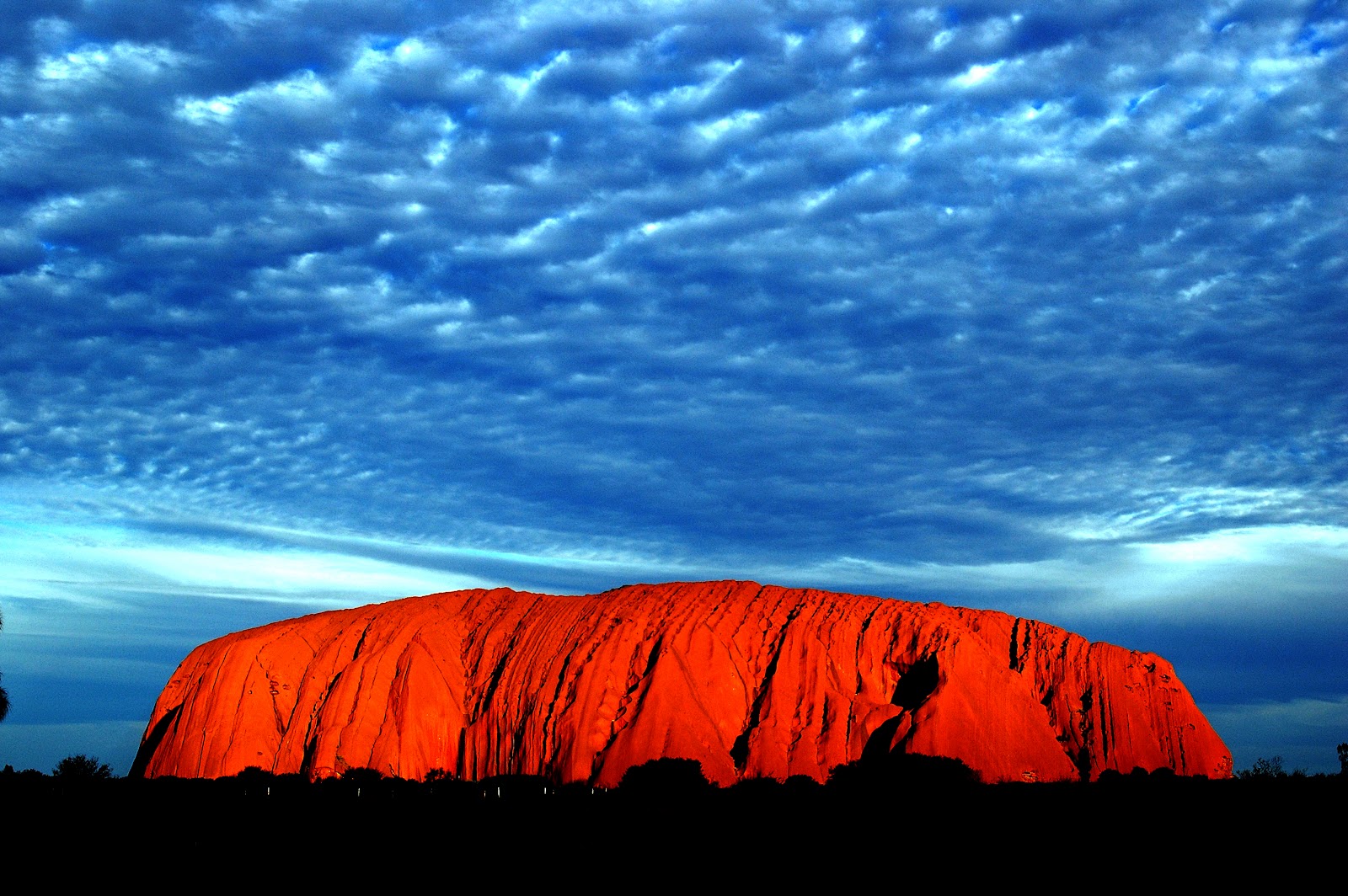 Che vuol dire in Geologia: Uluru - Ayers Rock Che vuol dire in Geologia: Uluru - Ayers Rock