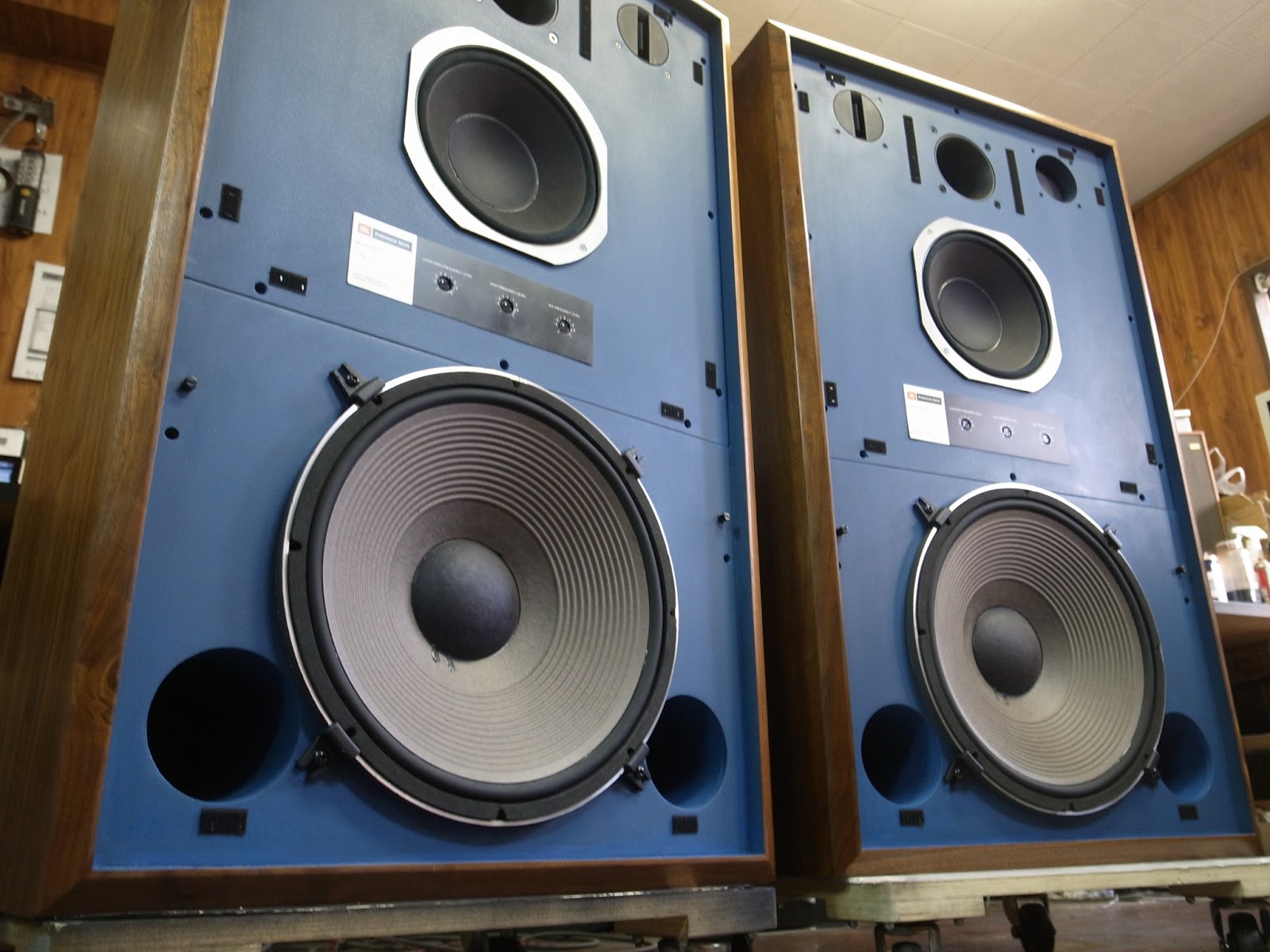 ケンリックサウンド・ブログ【KENRICK SOUND BLOG】JBL43シリーズ大型スピーカー専門店: スカイツリー ソラマチ訪問 名機JBL4343AWX レストア完了