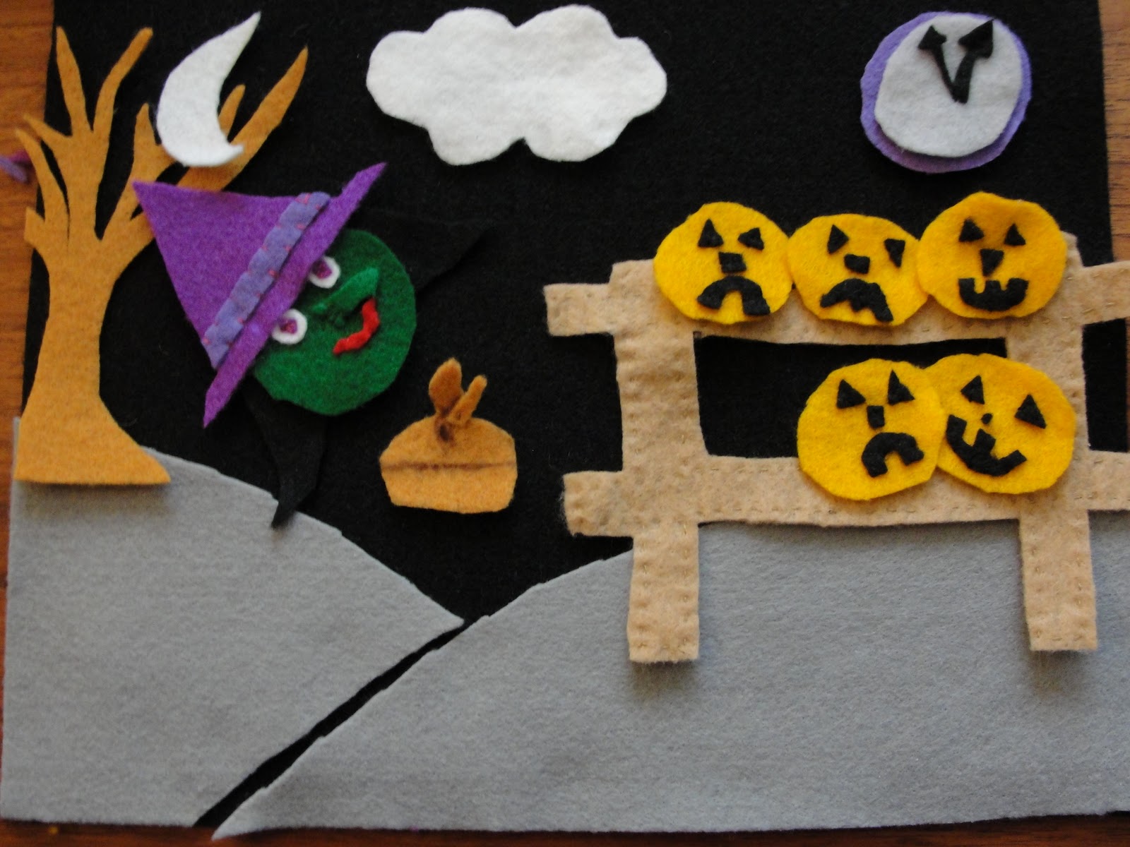 Halloween Fun - 5 Little Pumpkins Felt Board