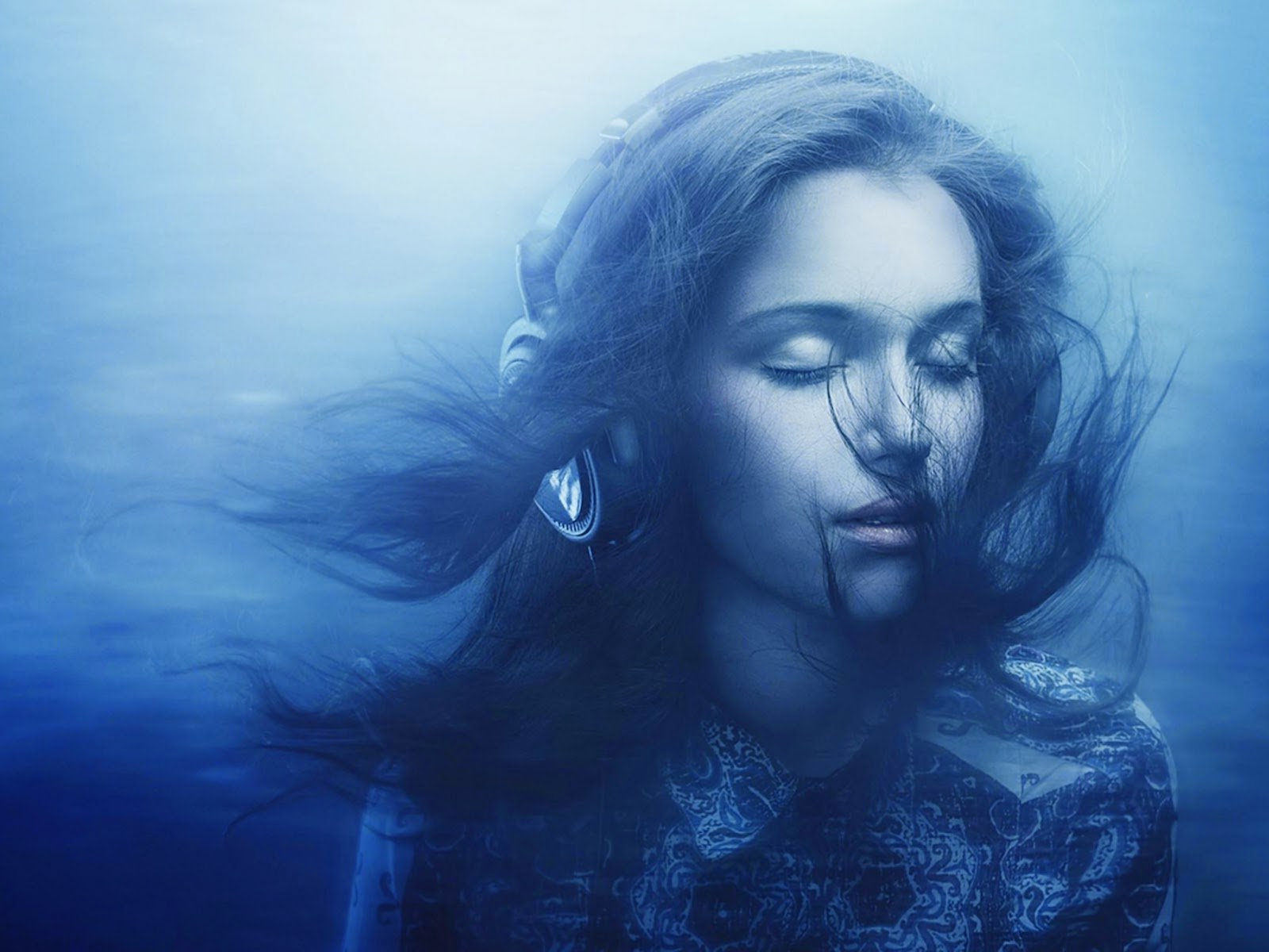 Beautiful & HoT Girls Wallpapers: Girls Underwater Beautiful & HoT Girls Wallpapers: Girls Underwater