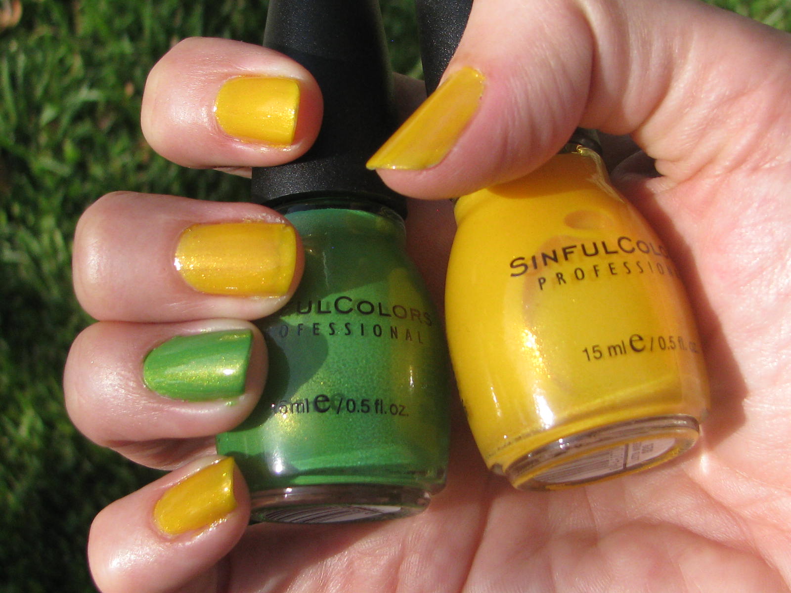 Raindrop Nails Sinful Colors Color Duo Sample raindrop-nails-sinful-colors-color-duo-sample