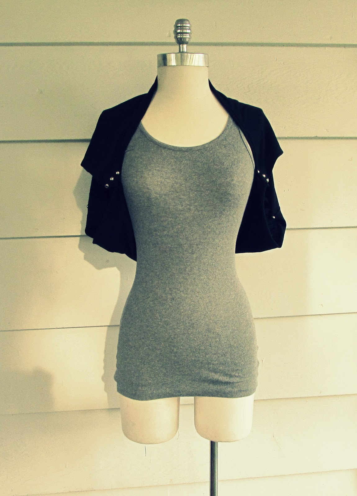 WobiSobi Tee Shirt Shrug DIY wobisobi-tee-shirt-shrug-diy