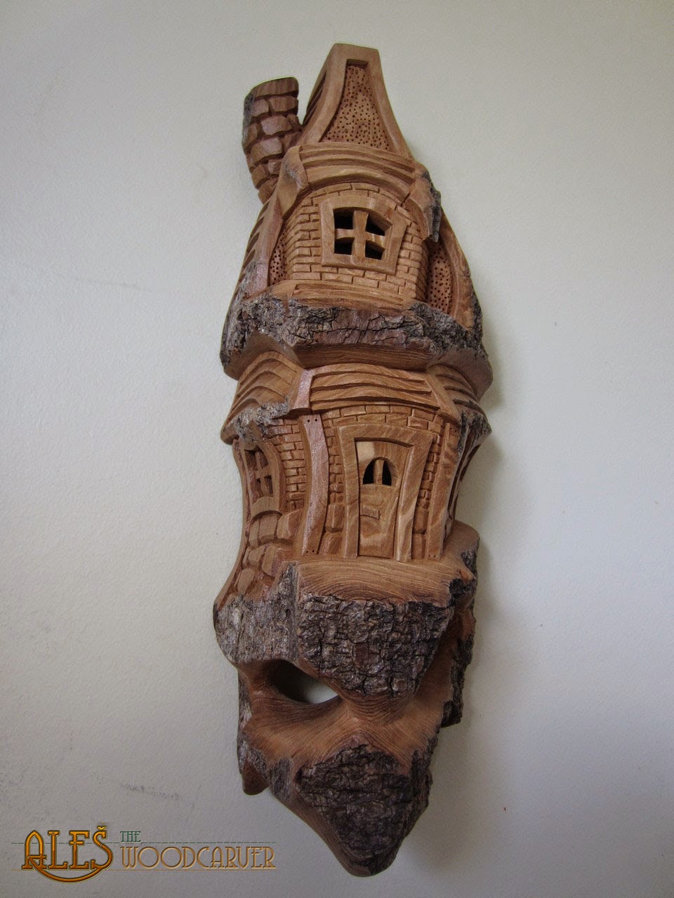 Ales the woodcarver: Cottonwood bark houses Ales the woodcarver: Cottonwood bark houses