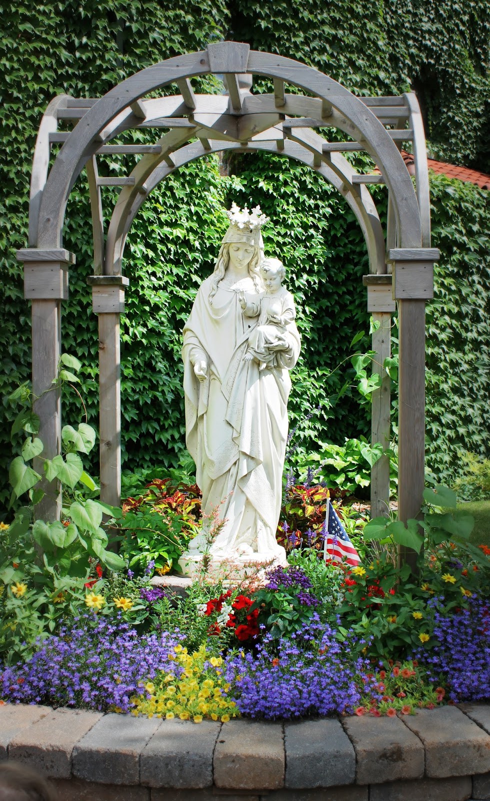 With A Hopeful Heart Theme Thursday STATUES with-a-hopeful-heart-theme-thursday-statues