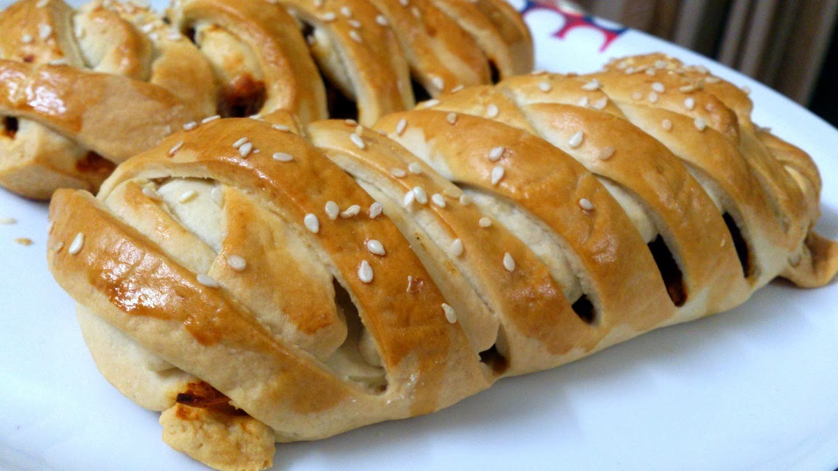 How To Make Braided Bread Stuffed With Paneer