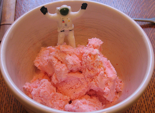 Food Science Homemade Astronaut Ice Cream food-science-homemade-astronaut-ice-cream