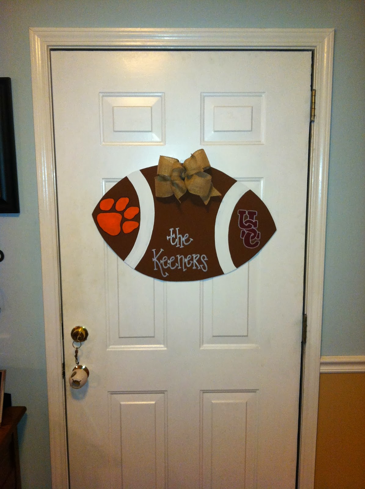 2ChicksDoorDecor House Divided Football 35 2chicksdoordecor-house-divided-football-35