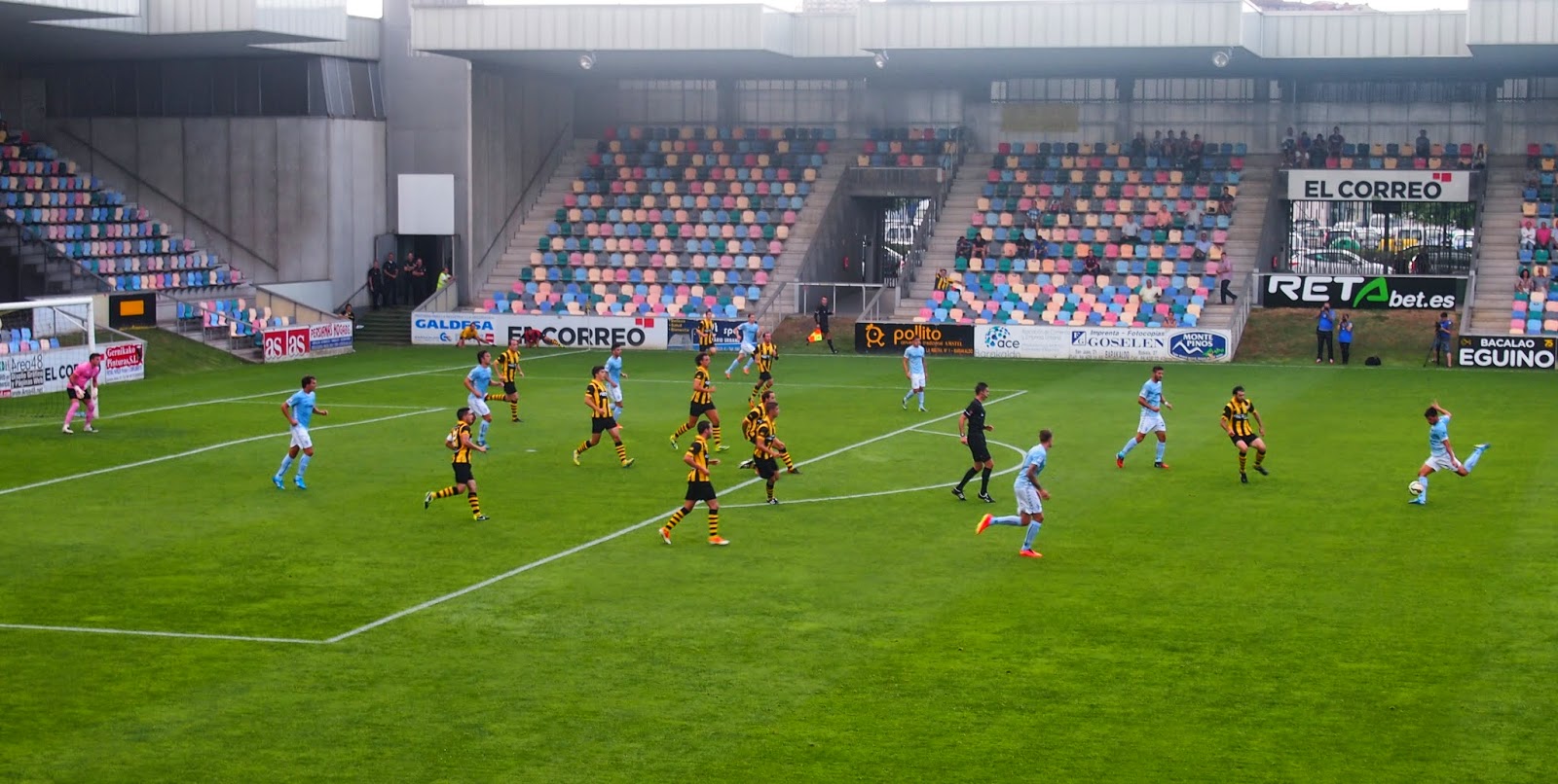 Fútbol | El Eibar se lleva el Torneo Lasesarre ante un Barakaldo que ... Fútbol | El Eibar se lleva el Torneo Lasesarre ante un Barakaldo que ...