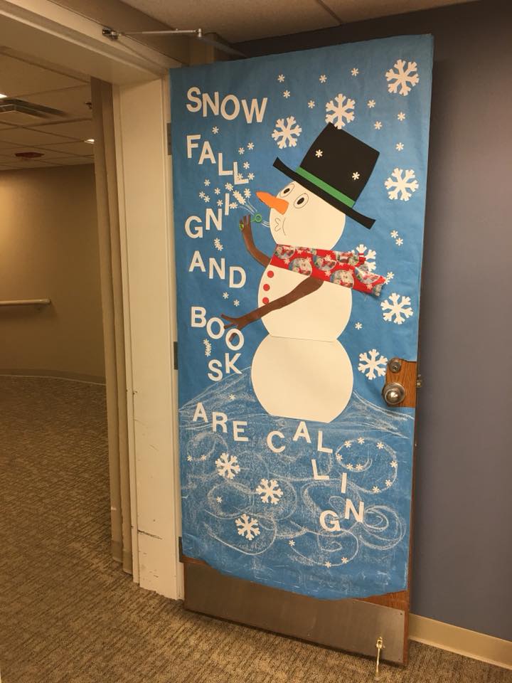 Twinkle Teaches 12 Winter And Christmas Door Decor Ideas twinkle-teaches-12-winter-and-christmas-door-decor-ideas