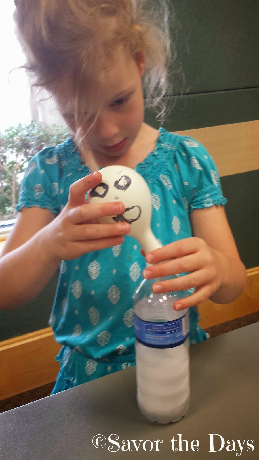 Savor The Days: Ghost Balloons {Halloween Activity for Kids}