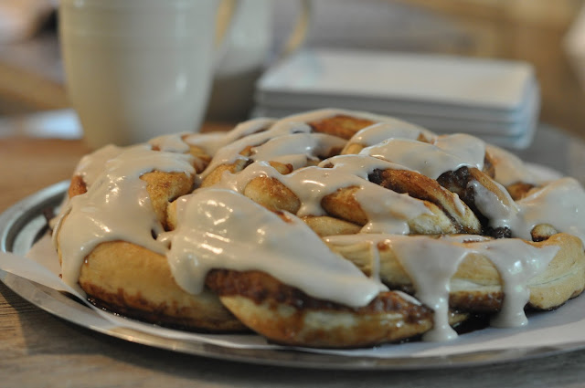 Mennonite Girls Can Cook: Twisted Cinnamon Roll Mennonite Girls Can Cook: Twisted Cinnamon Roll