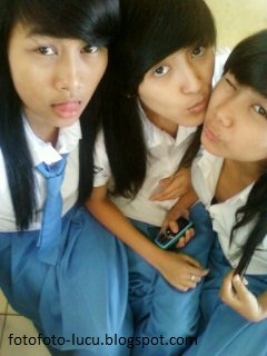 Kehangatan Senja: kelakuan anak sma lesbi jaman sekarang