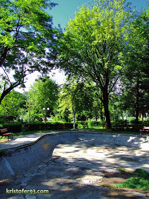 Lacusorul din Parcul Cancicov Bacau este uitat de lume - Ghinghes.ro