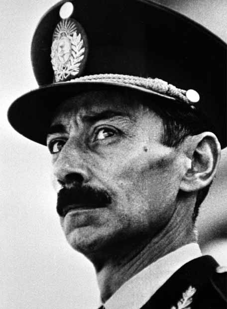COYUNTURA INTERNACIONAL: Condenan a cadena perpetua al ex dictador ... COYUNTURA INTERNACIONAL: Condenan a cadena perpetua al ex dictador ...