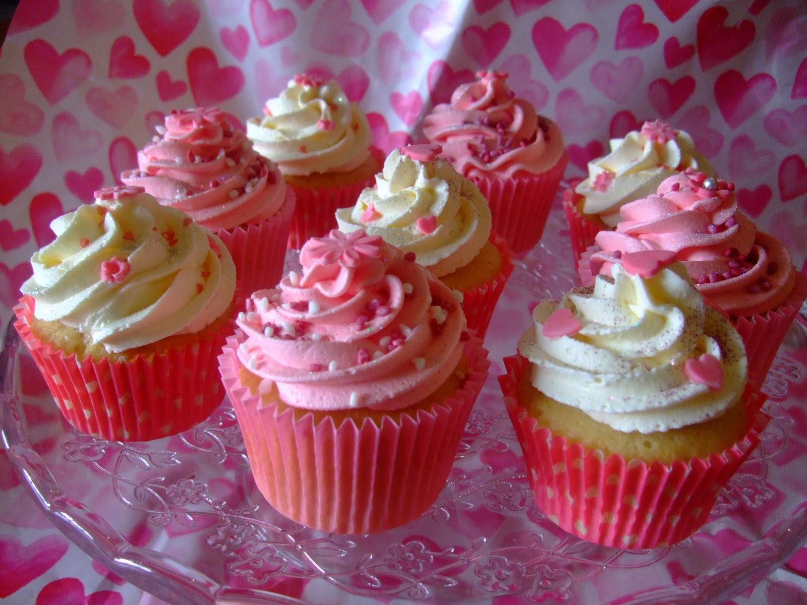 Colourful Cupcakes Of Newbury Pink Cupcakes colourful-cupcakes-of-newbury-pink-cupcakes