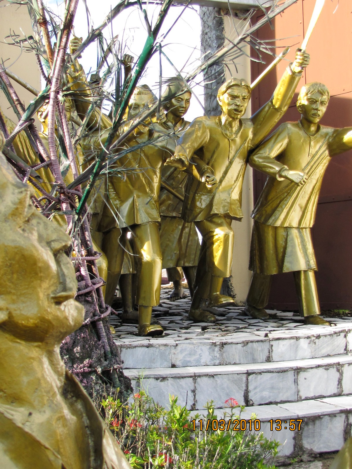 BalaisBalangiganon: Balangiga Encounter Monument Samar Philippines BalaisBalangiganon: Balangiga Encounter Monument Samar Philippines