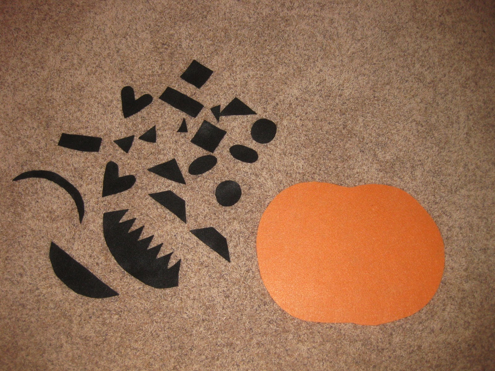 Build a Jack-o-Lantern - Mom Endeavors