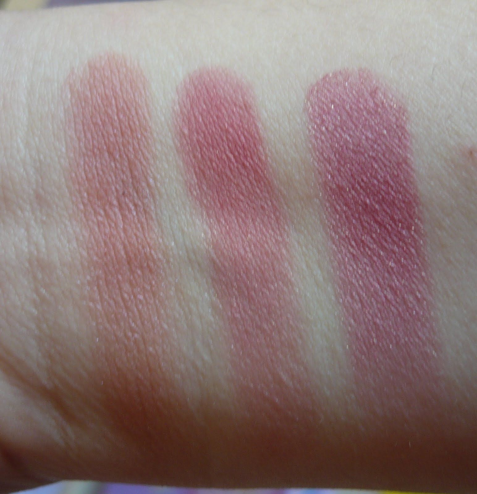 Femme Fatale by Jeh: Testei: Blushes - E.L.F Femme Fatale by Jeh: Testei: Blushes - E.L.F