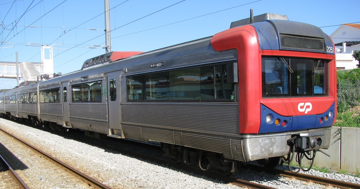 Apeadeiro das Virtudes: AUTOMOTORA CP SERIE 2200