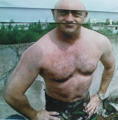 Kemp Folds: Ross Kemp