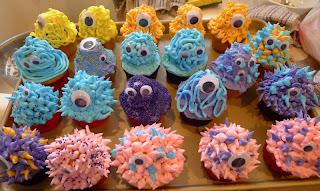 Pieces by Polly: Monster Cupcakes