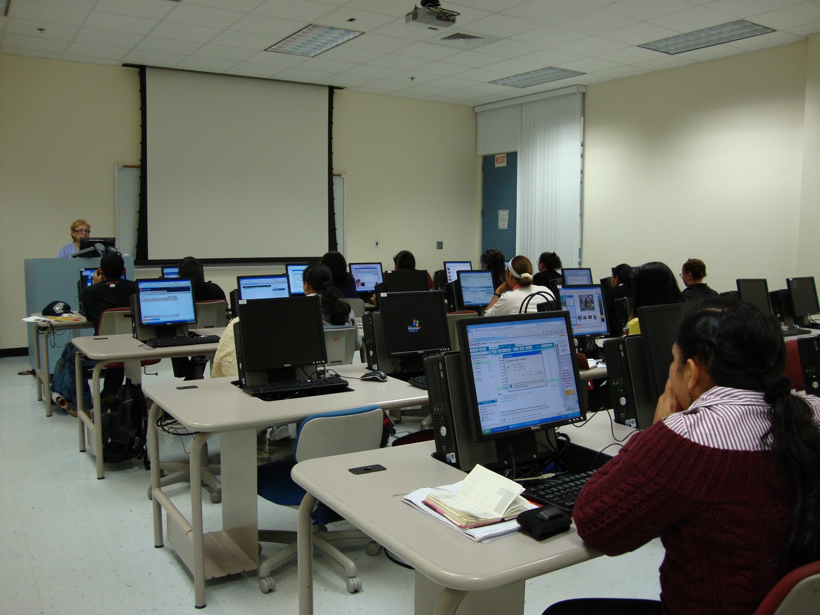 CASS-Poaquil: CLASES DE COMPUTACION CASS-Poaquil: CLASES DE COMPUTACION