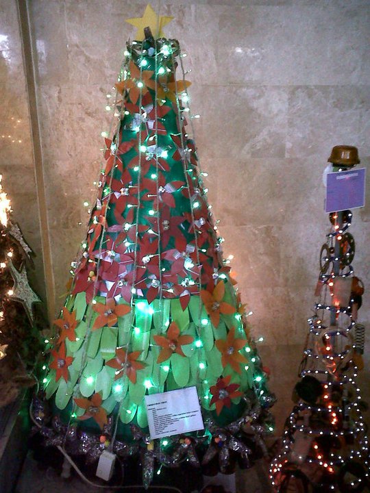 It s All About My Stories And Interests Christmas Tree Making Contest 2010 Let Waste Be it-s-all-about-my-stories-and-interests-christmas-tree-making-contest-2010-let-waste-be