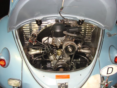 erepinur: vw beetle engine compartment