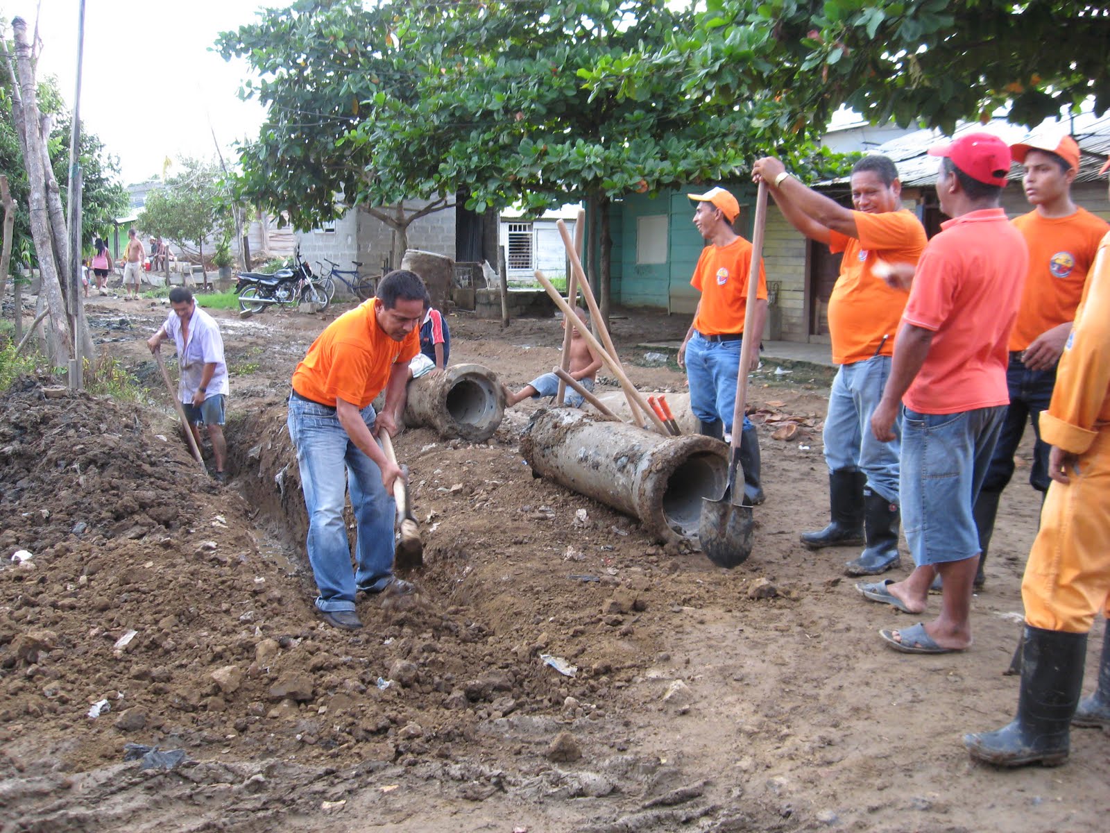 DEFENSA CIVIL COLOMBIANA Seccional Córdoba: TRABAJANDO POR LA COMUNIDAD