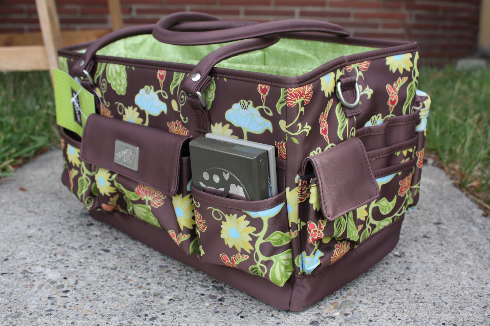 The Pursuit of Stampin'ess: My perfectly PERFECT greenhouse Gala tote ... The Pursuit of Stampin'ess: My perfectly PERFECT greenhouse Gala tote ...