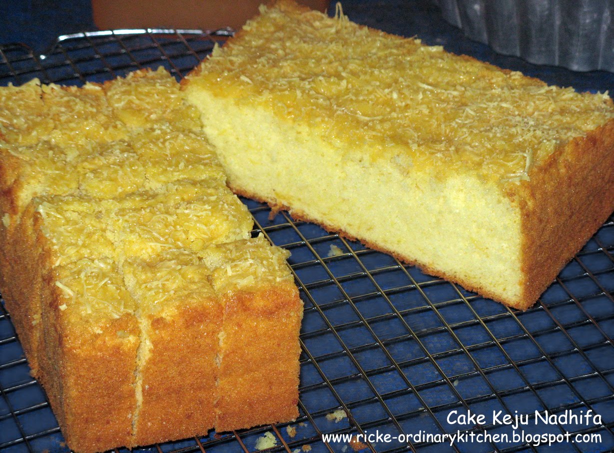 Just My Ordinary Kitchen...: CAKE KEJU NADHIFA Just My Ordinary Kitchen...: CAKE KEJU NADHIFA