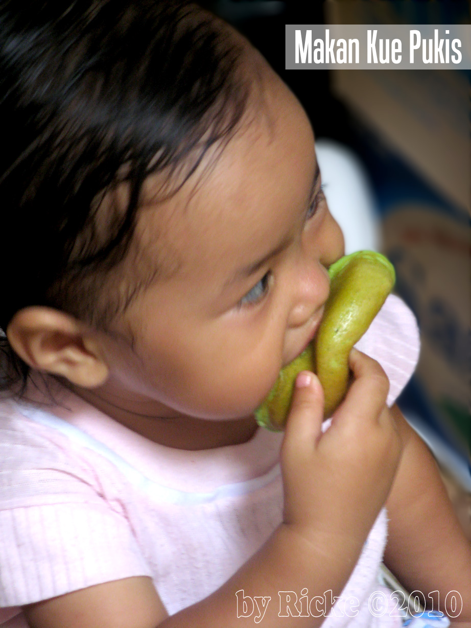 Just My Ordinary Kitchen...: KUE PUKIS PANDAN Just My Ordinary Kitchen...: KUE PUKIS PANDAN