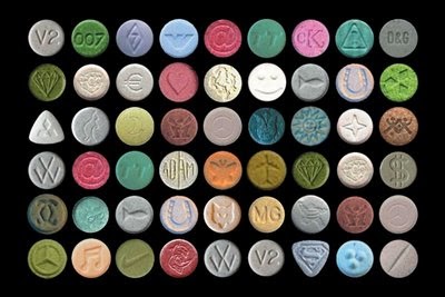 Extasis una Droga Seductora y Peligrosa: Sintomas y Actitudes que se tienen cuando se usa Extasis.