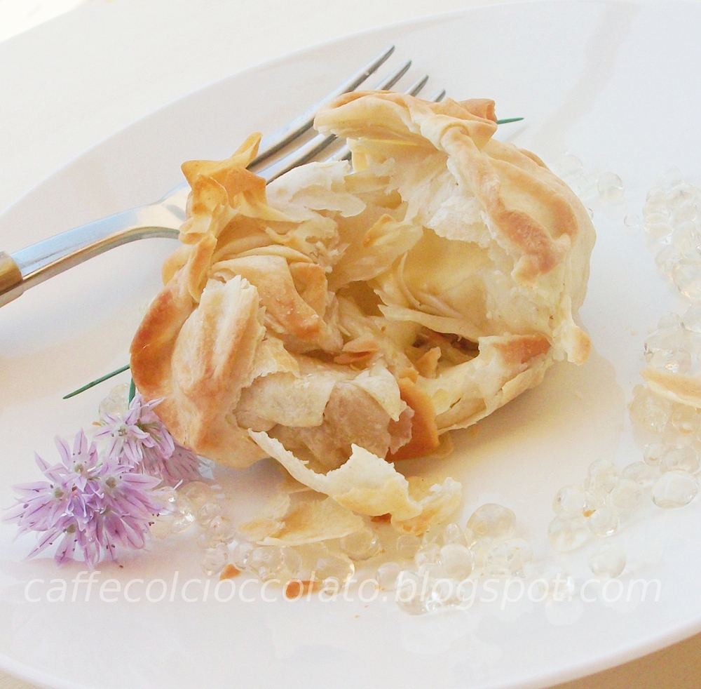 fagottino di scamorza e perle di miele