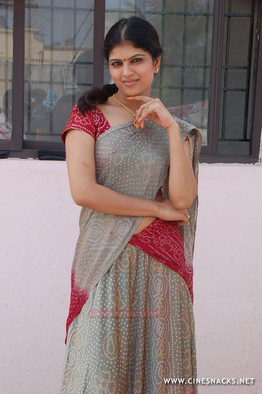 The Best Top Desktop HD Wallpapers: South Indian Actress Rutva In Half ...