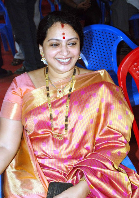 Hot South Indian Aunty Seetha Beautiful Images Gallary Cool Actress