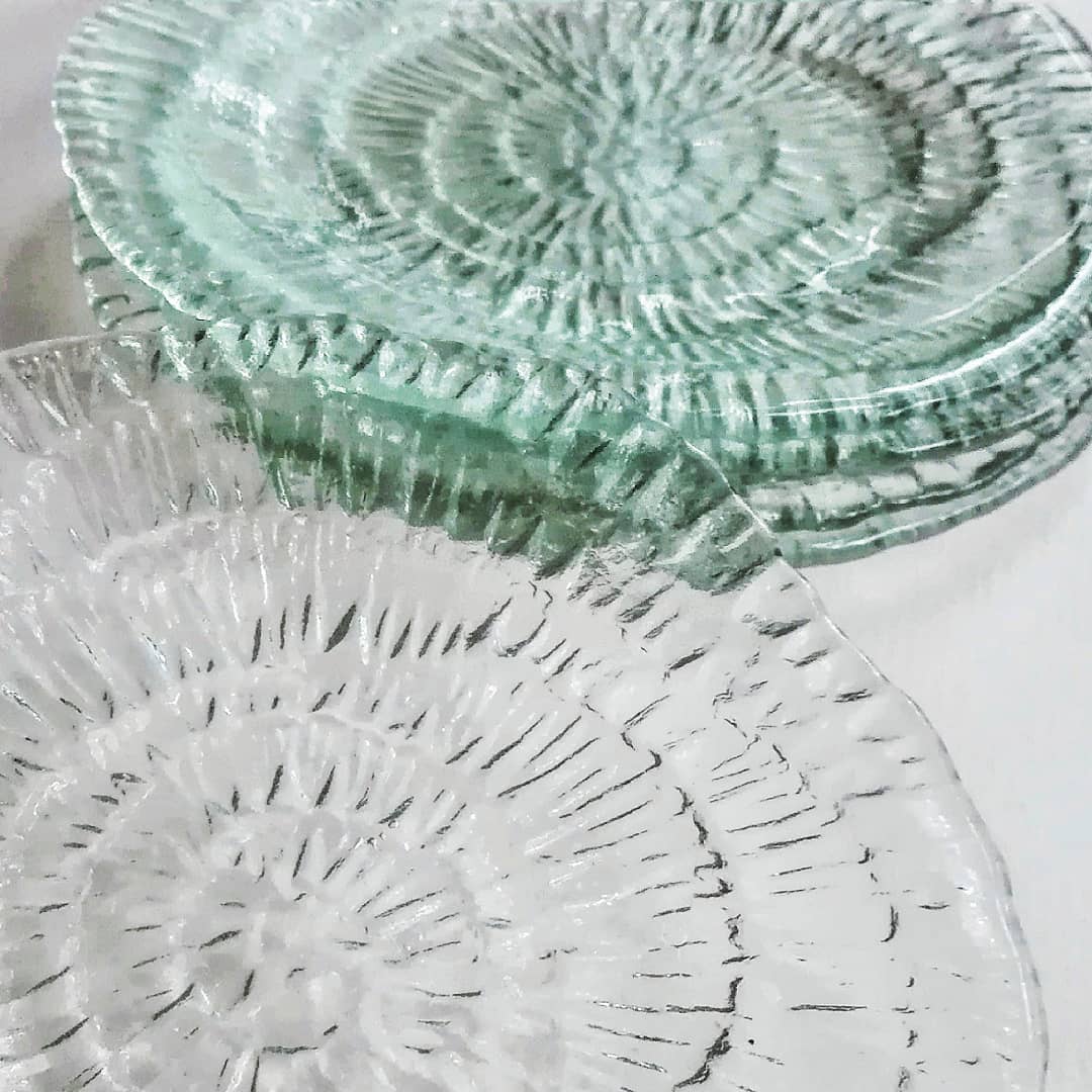 Type of plate: Colored Glass Plates - types of plates