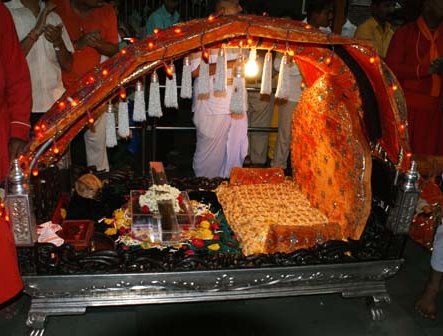 Sai Picture gallery: Shri Shirdi Sai Speaks-10th Dec/Never Before Seen ...