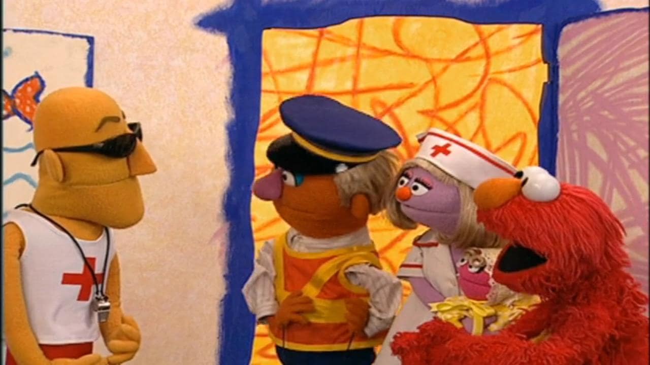 Watch Elmo's World Helping