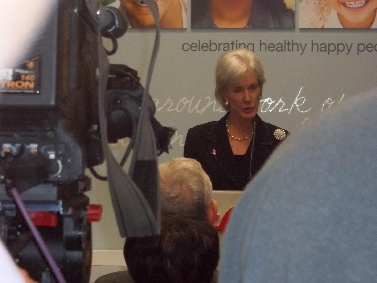 The Sixth Ward: Health and Human Services Secretary visits Walgreens