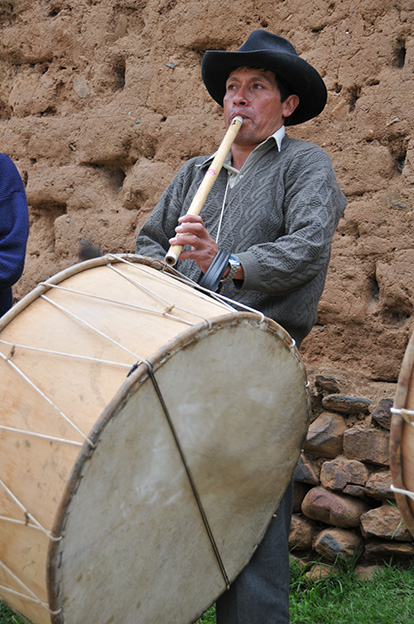 Ayllu Astur.: Las Roncadoras de Huaraz