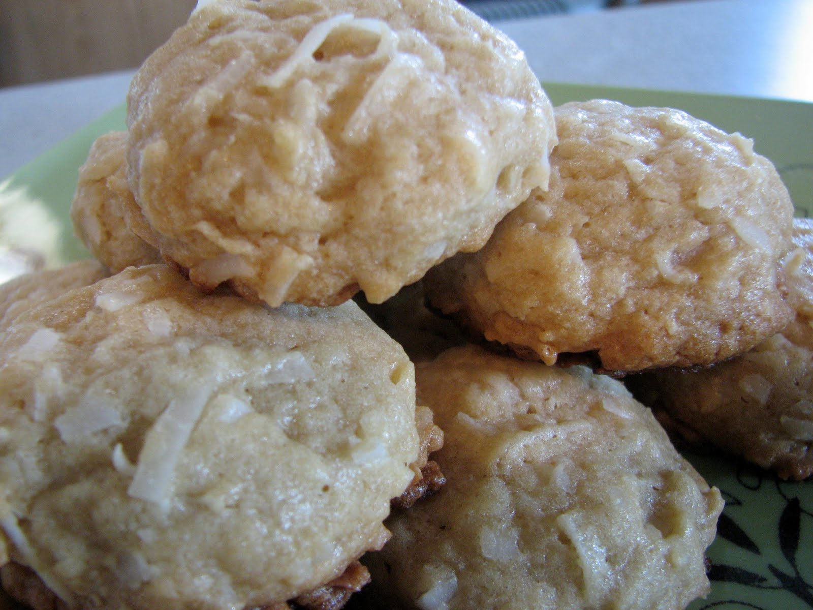 Ashleigh's Kitchen: Chewy Coconut Cookies