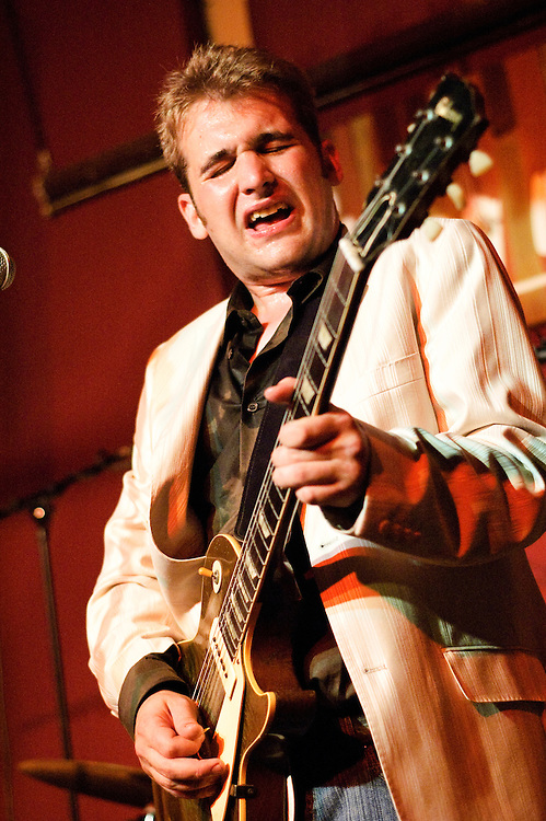 van de Blues: RED HOT BLUES: Blues Radio Show #1078 - 19 March 2020 - 2 ...